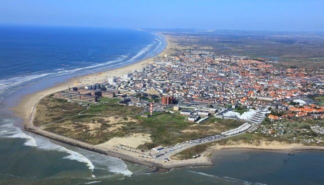 LE PHARE DE BERCK NORD- PAS- DE -CALAIS FRANCE